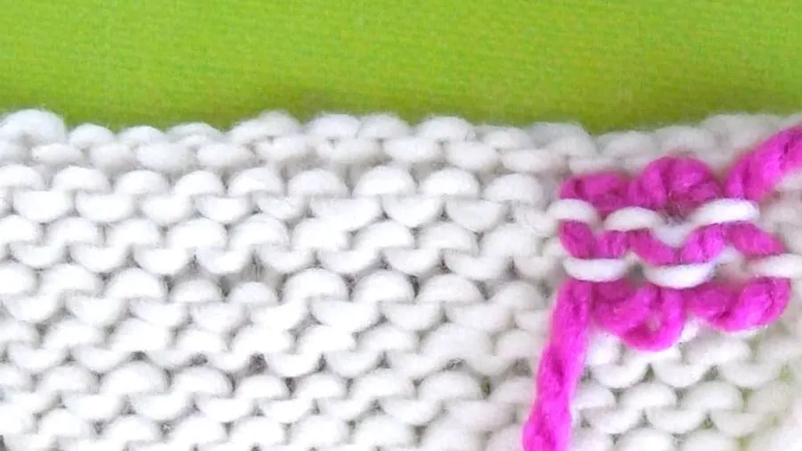 How to Weave In Yarn Ends Knitting Technique - Studio Knit