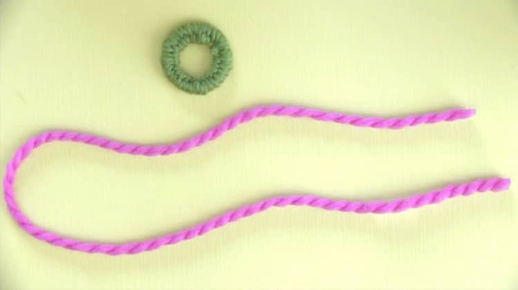 How to Craft Yarn Dorset Buttons - Studio Knit