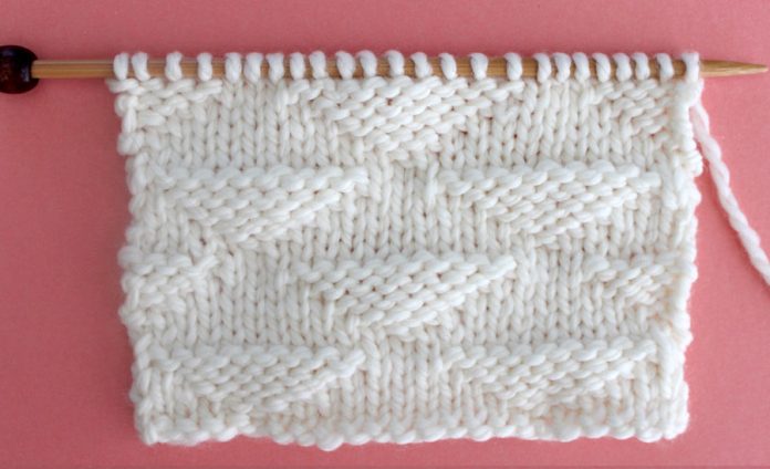 Pique Triangle Stitch Knitting Pattern | Studio Knit