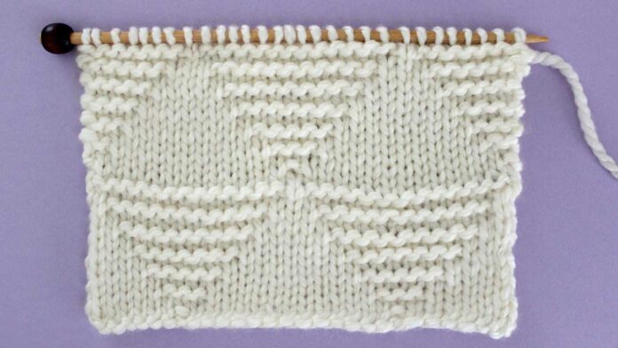 Large Stacked Triangle Stitch Knitting Pattern for Beginners | Studio Knit