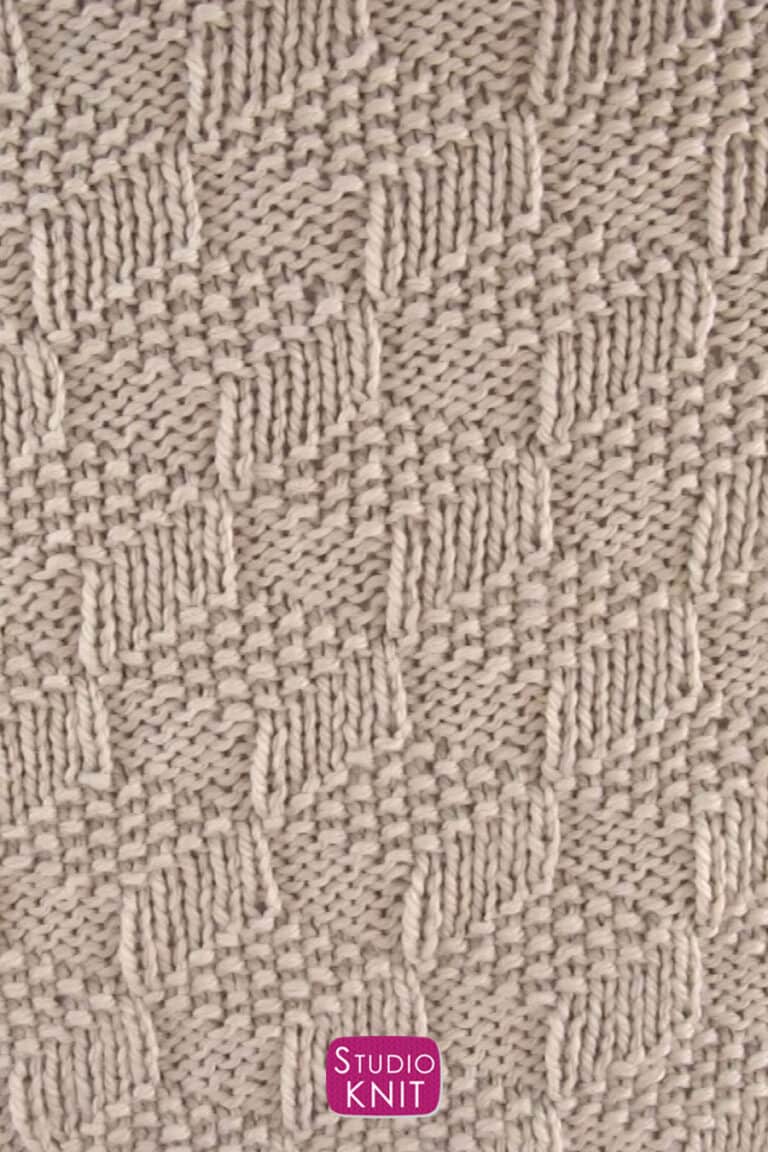Knitted Blanket in Tumbling Blocks Pattern - Studio Knit