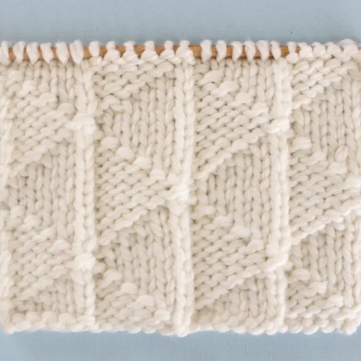 Pennant Pleating Stitch Knitting Pattern for Beginners - Studio Knit