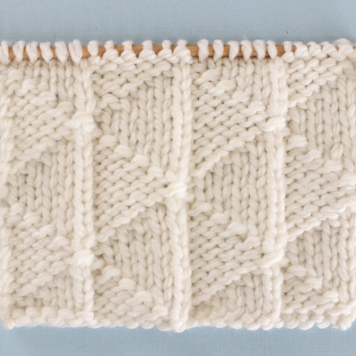 Pennant Pleating Stitch Knitting Pattern for Beginners - Studio Knit