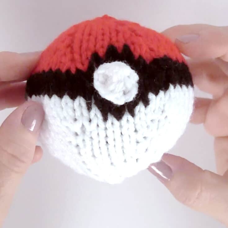 How to Knit a Ball (Poke Ball Pattern) - Studio Knit