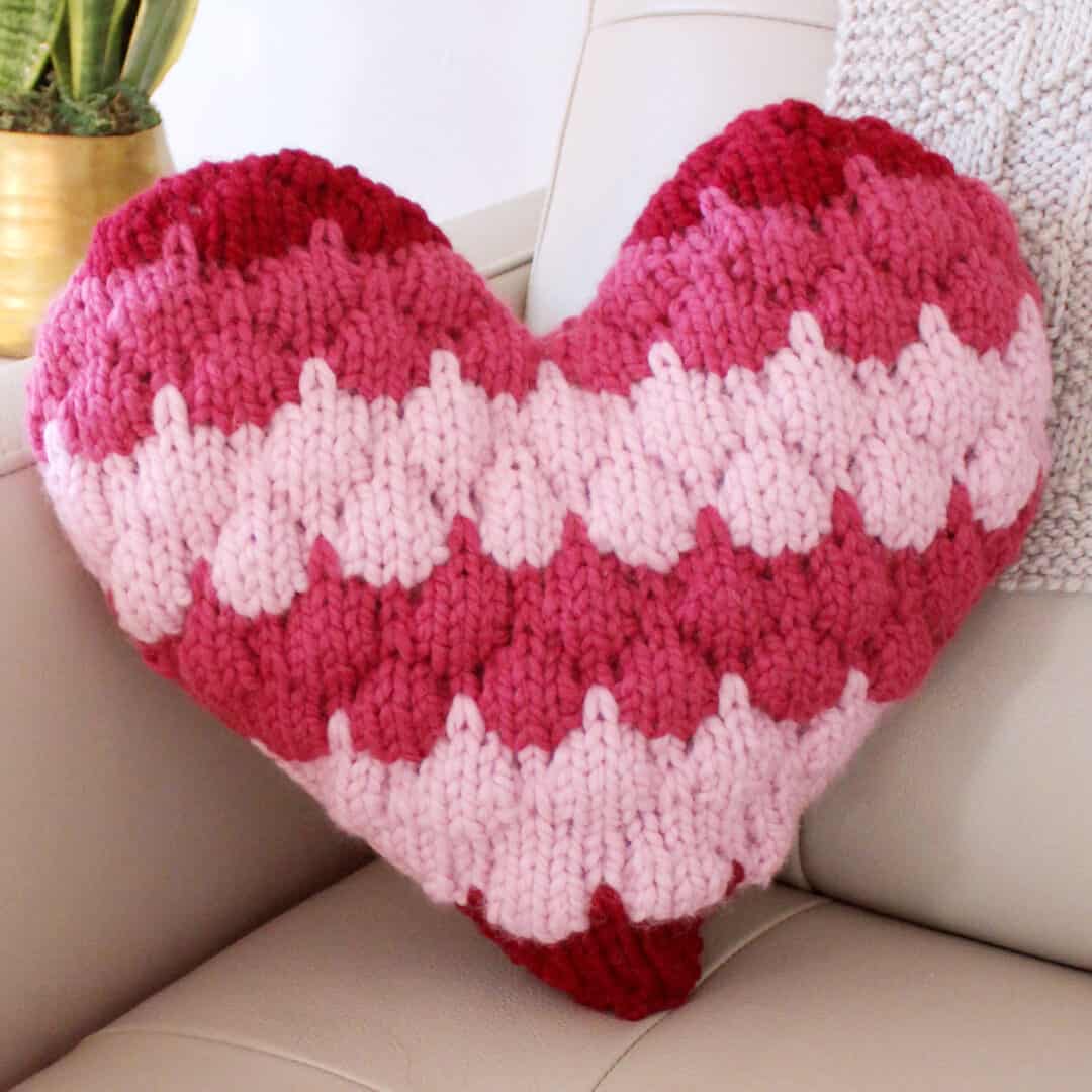 Easy Heart Knitting Pattern in Garter Stitch - Studio Knit