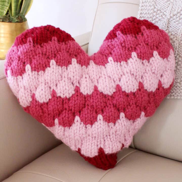 Easy Heart Knitting Pattern in Garter Stitch - Studio Knit