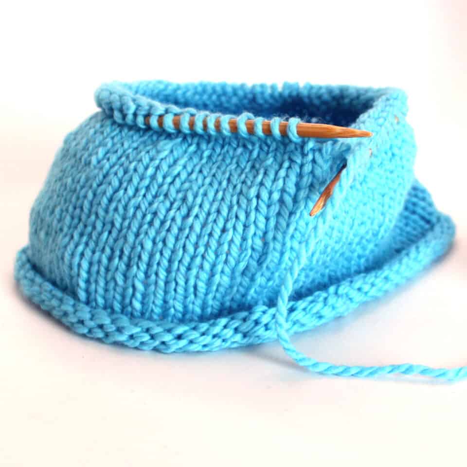 Stockinette Stitch Knitting Pattern for Beginners - Studio Knit