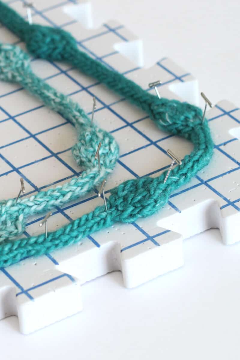 How to Knit a Necklace with Beaded Texture - Studio Knit