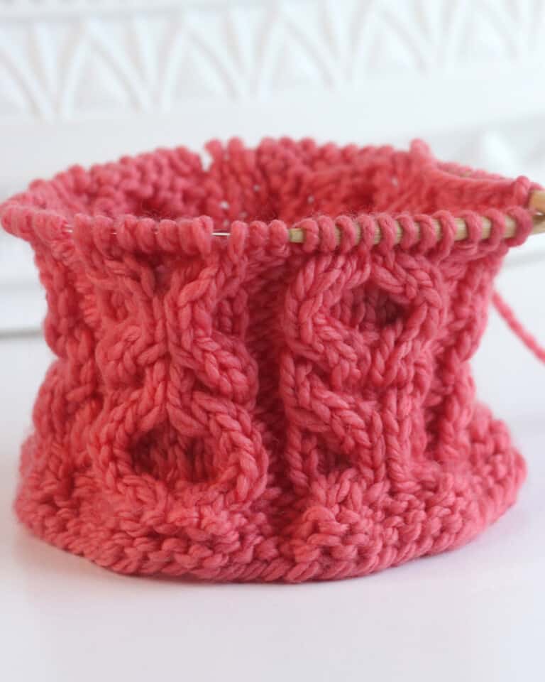 XO Cable Stitch Knitting Pattern (Hugs and Kisses) - Studio Knit