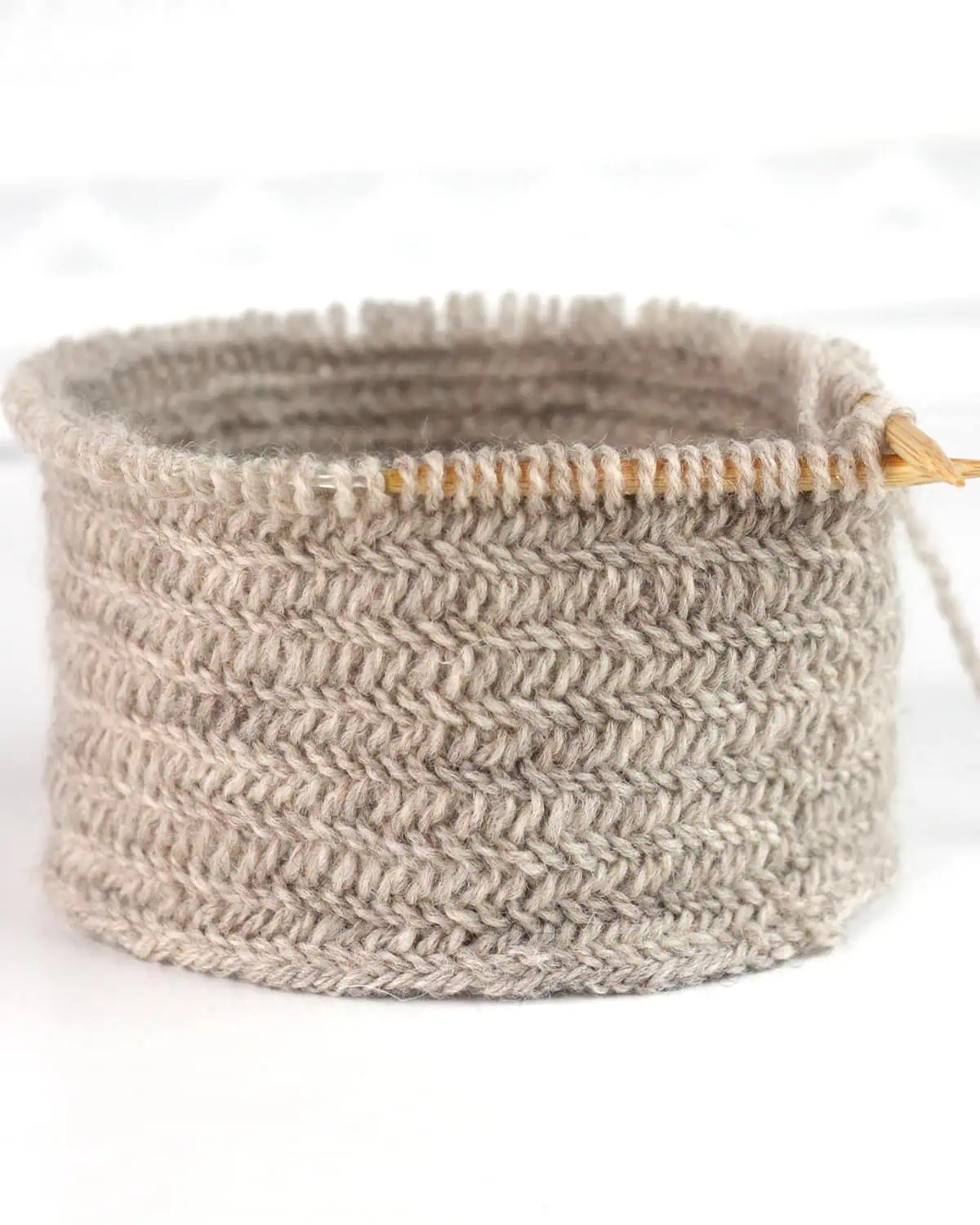 Horizontal Herringbone Stitch Knitting Pattern – UHIW
